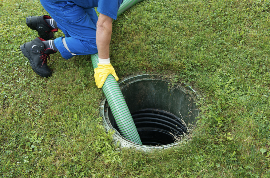 Common Signs of a Sewer Drain Clog | Santhoff Plumbing